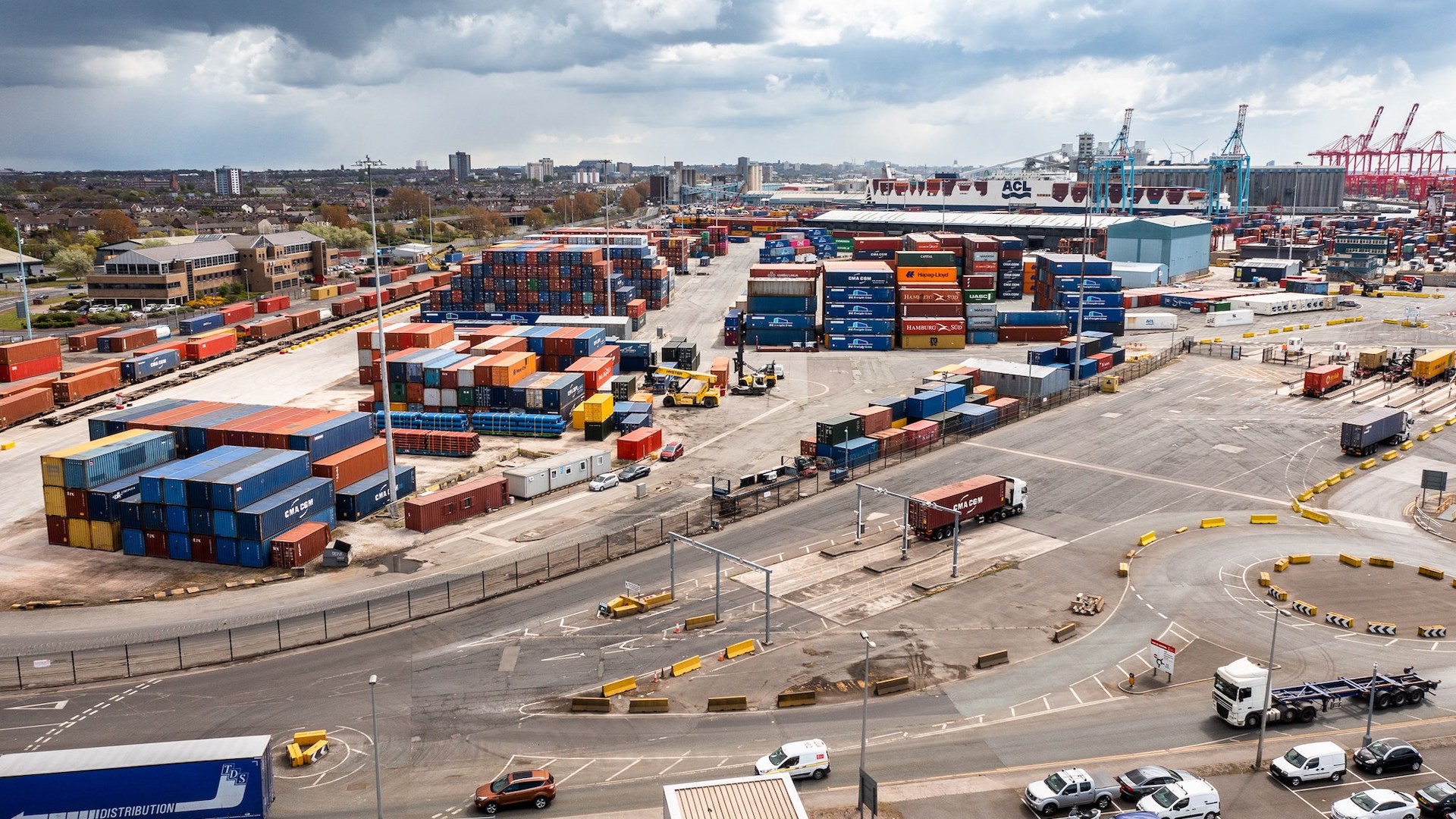 Peel Ports invests in new STS container cranes for the Port of ...
